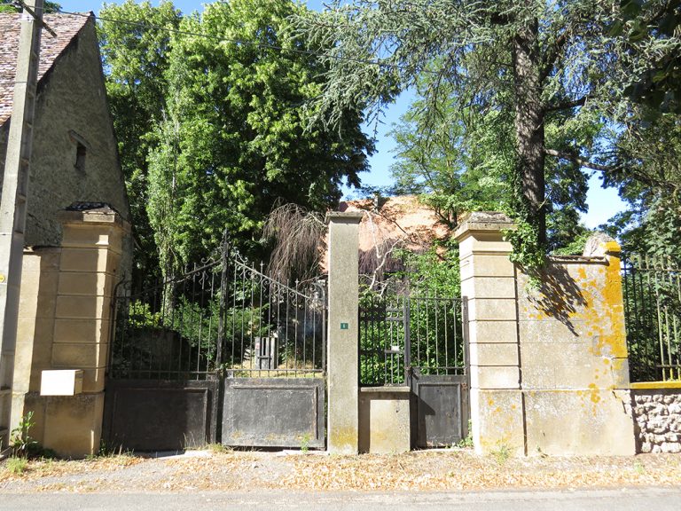 CHATEAU DE CRECHY à Créchy Le guide des hotels restaurants de l’Allier